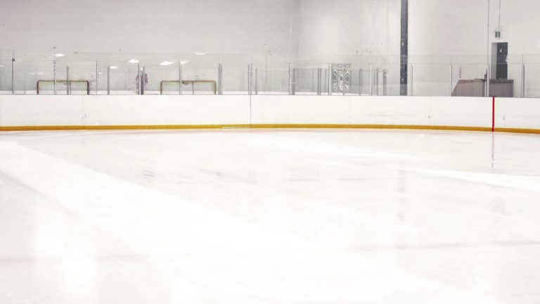 Understanding the Hockey Rink Layout: Your Ultimate Guide – EZ Sports ...